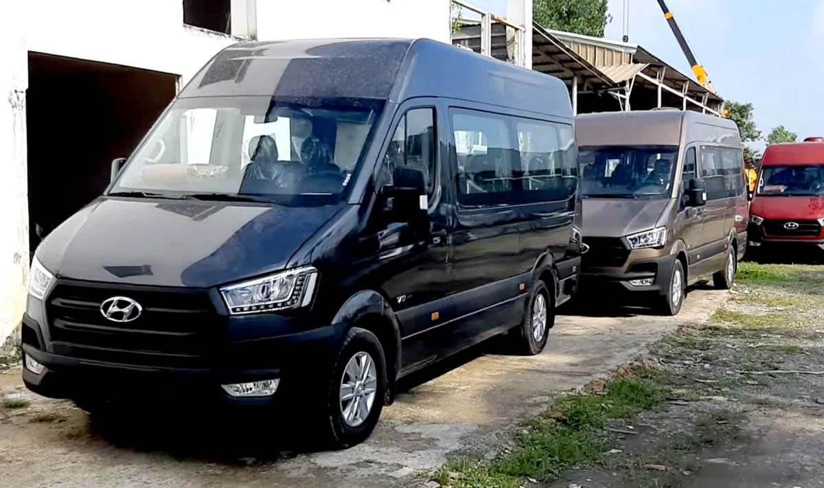 Giá cho thuê xe Solati Limousine 12 chỗ 2023
