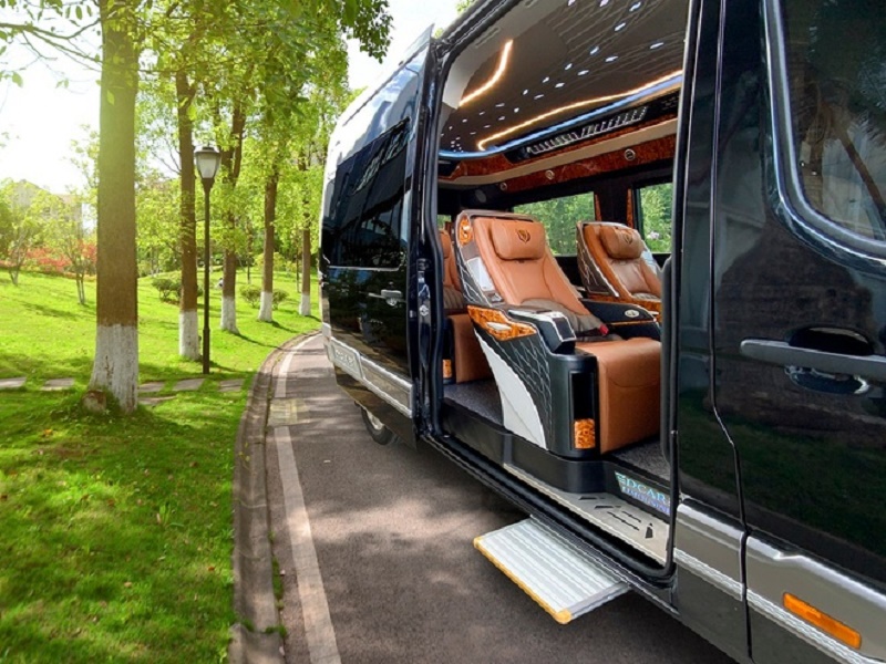 Cho thuê xe 9 chỗ Dcar Limousine có lái xe - Asia Limousine